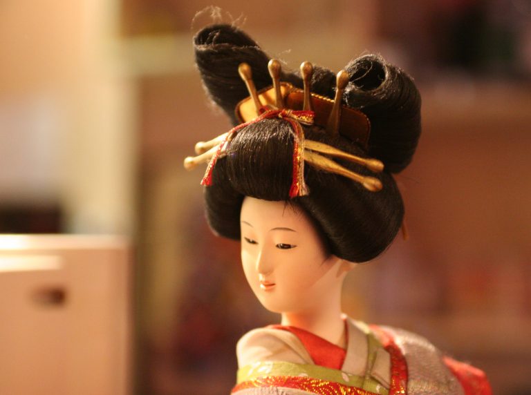 38 Amazing Facts About Geisha You Can't Miss - OhFact!