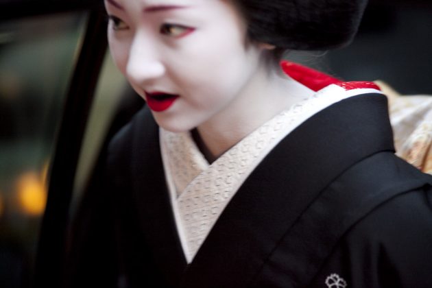 38 Amazing Facts About Geisha You Can't Miss - OhFact!